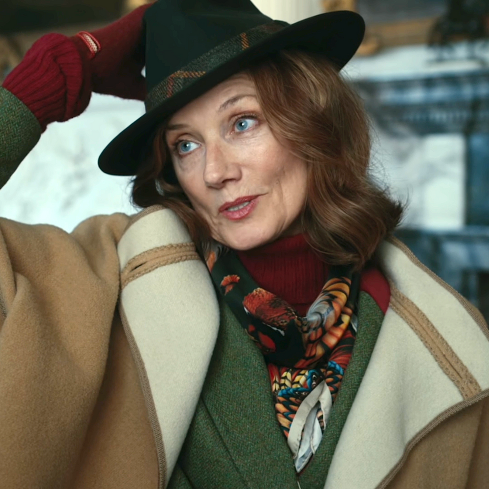 Outfit Styling & Inspiration from "The Gentlemen" with Clare Haggas Ac